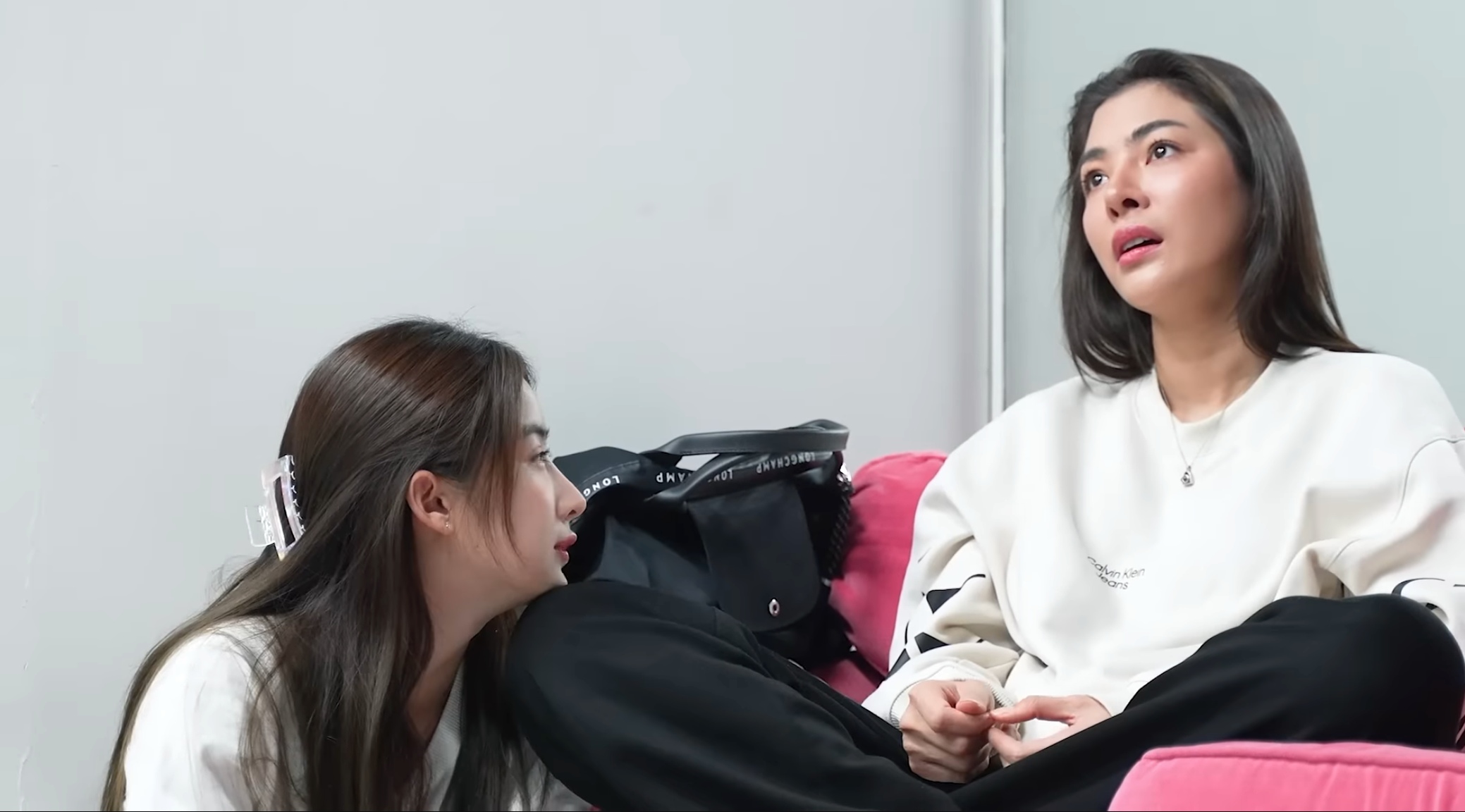 全程撒糖令人姨母笑不停！GL泰劇《Blank》曝超可愛女女床戲幕後花絮！ | LalaTai 拉拉台